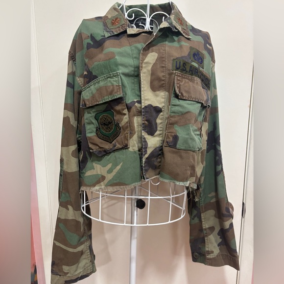 Jackets & Coats | Vintage Us Airforce Camouflage Cropped Military ...